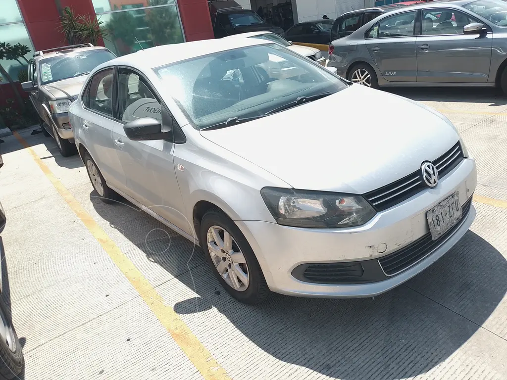 Volkswagen Vento 1.6L usado (2014) color Gris precio $120,000