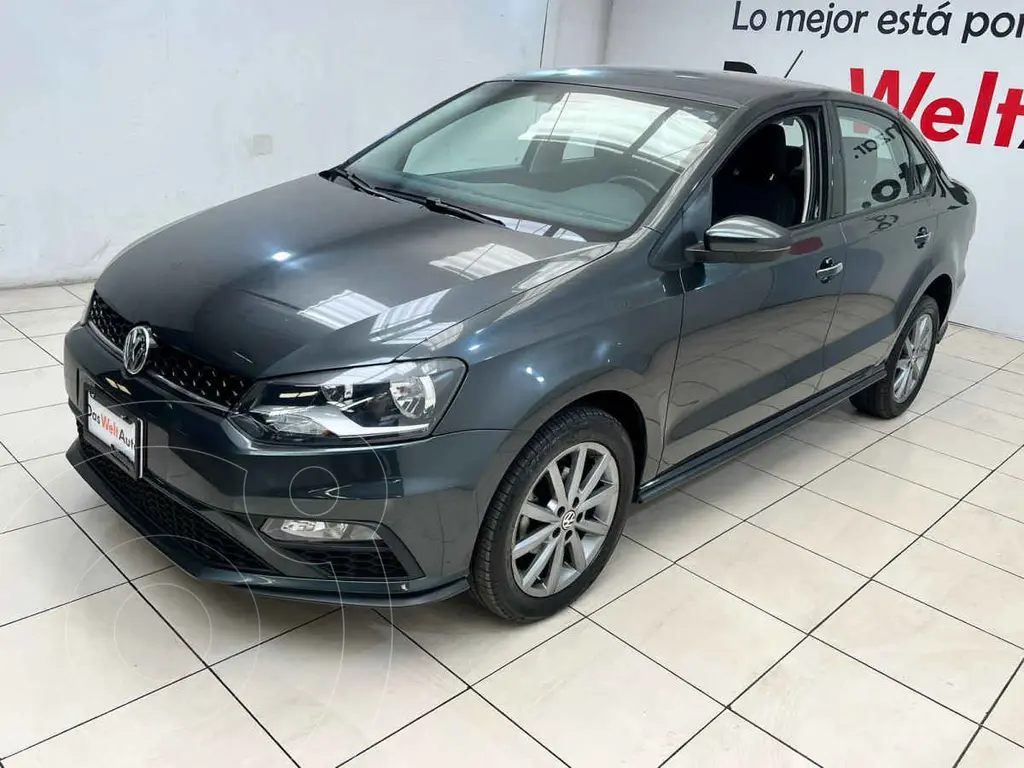 Volkswagen Vento Comfortline Tiptronic usado (2021) color Gris precio ...