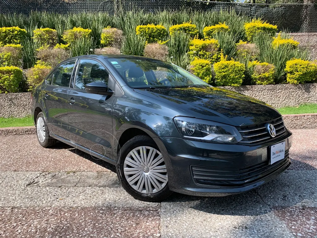 Volkswagen Vento Startline usado (2020) color Gris Carbono precio $249,000