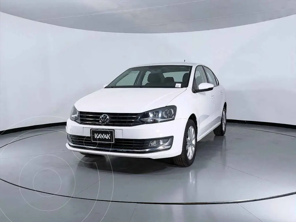 Volkswagen Vento Highline usado (2018) color Blanco precio $221,999