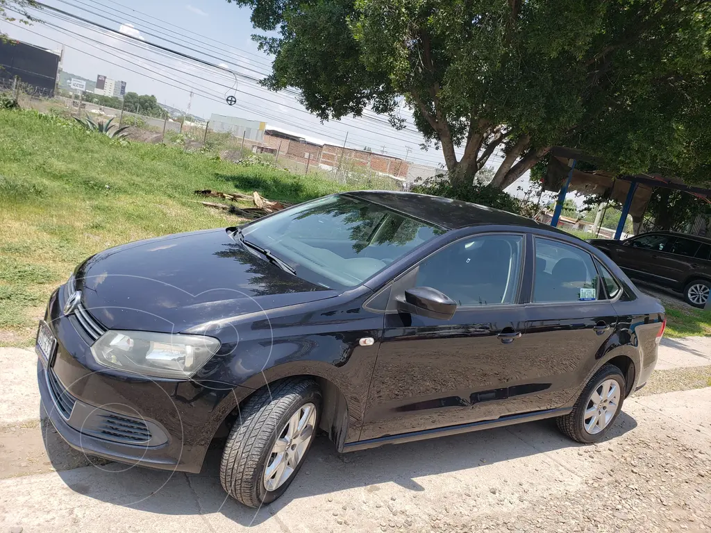 Volkswagen Vento Active Aut usado (2015) color Negro precio $157,000