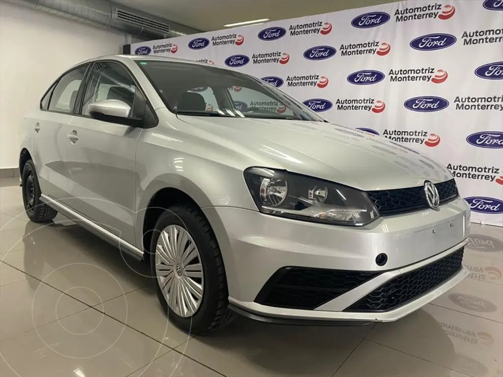 Volkswagen Vento Startline Tiptronic usado (2021) color Plata precio ...