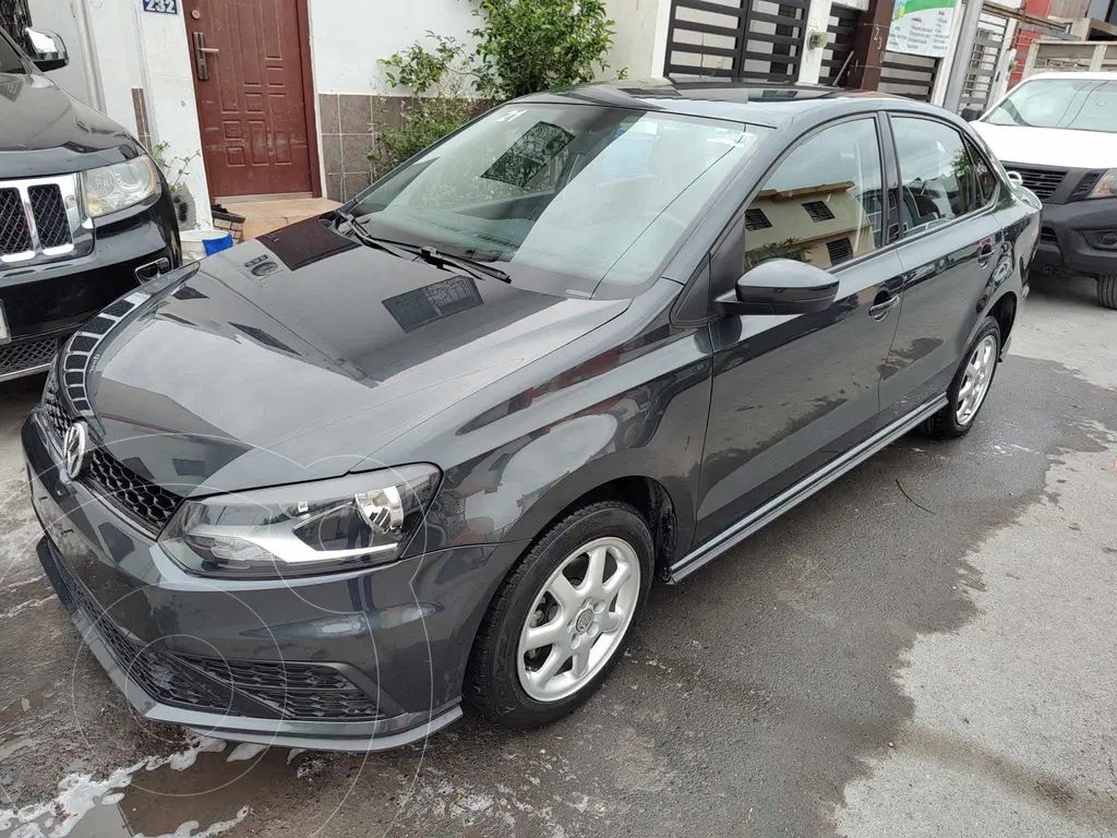 Volkswagen Vento Startline usado (2021) color Gris precio $239,000