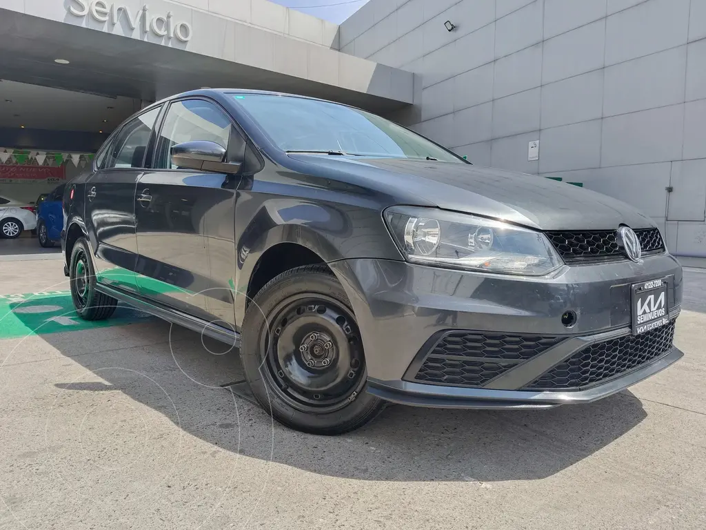 Volkswagen Vento Startline usado (2021) color Gris precio $240,000