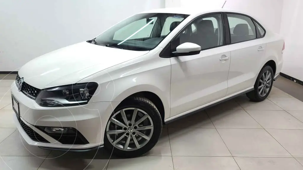 Volkswagen Vento Comfortline Tiptronic usado (2021) color Blanco precio ...