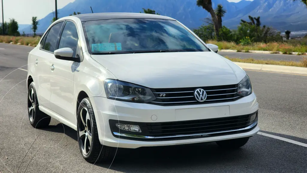 Volkswagen Vento Highline usado (2017) color Blanco Candy precio $210,000