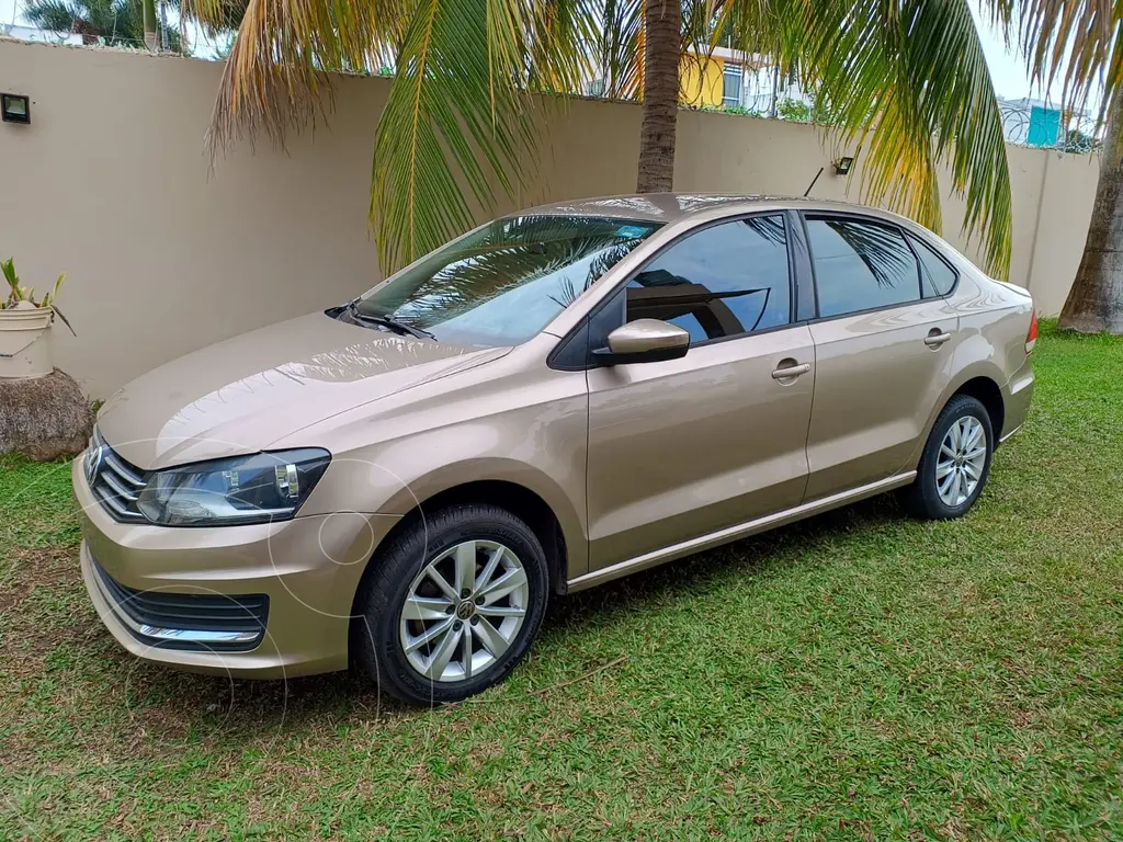 Volkswagen Vento Comfortline Aut usado (2020) color Beige Metalico ...