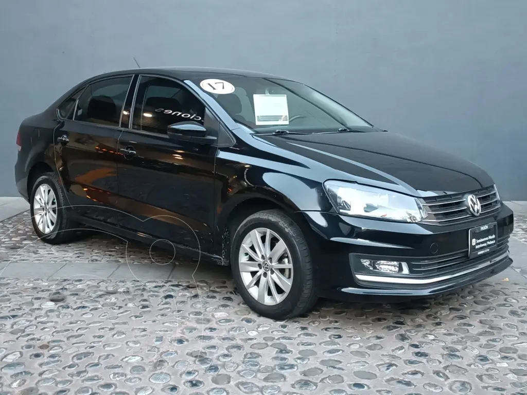 Volkswagen Vento Highline usado (2017) color Negro precio $230,000