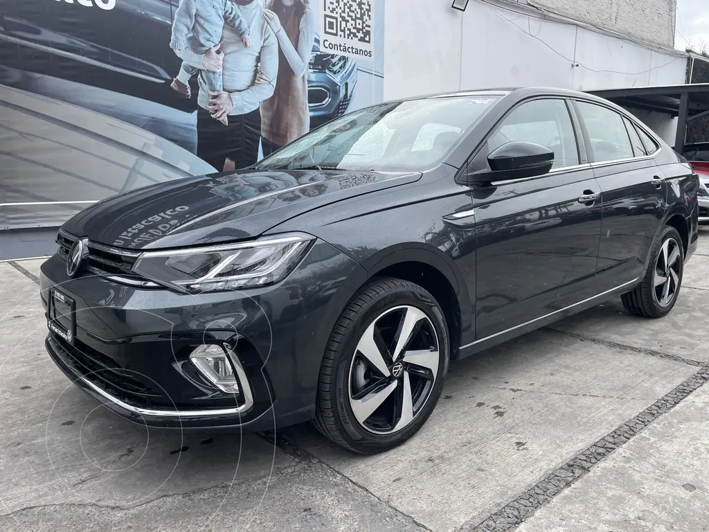 Volkswagen Virtus Highline usado (2024) color Gris Carbono precio $392,999