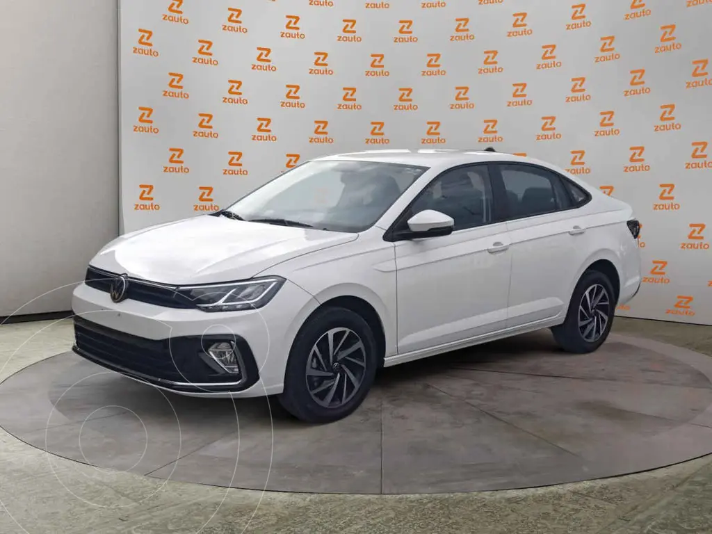 Volkswagen Virtus Comfortline usado (2023) color Blanco precio $358,900