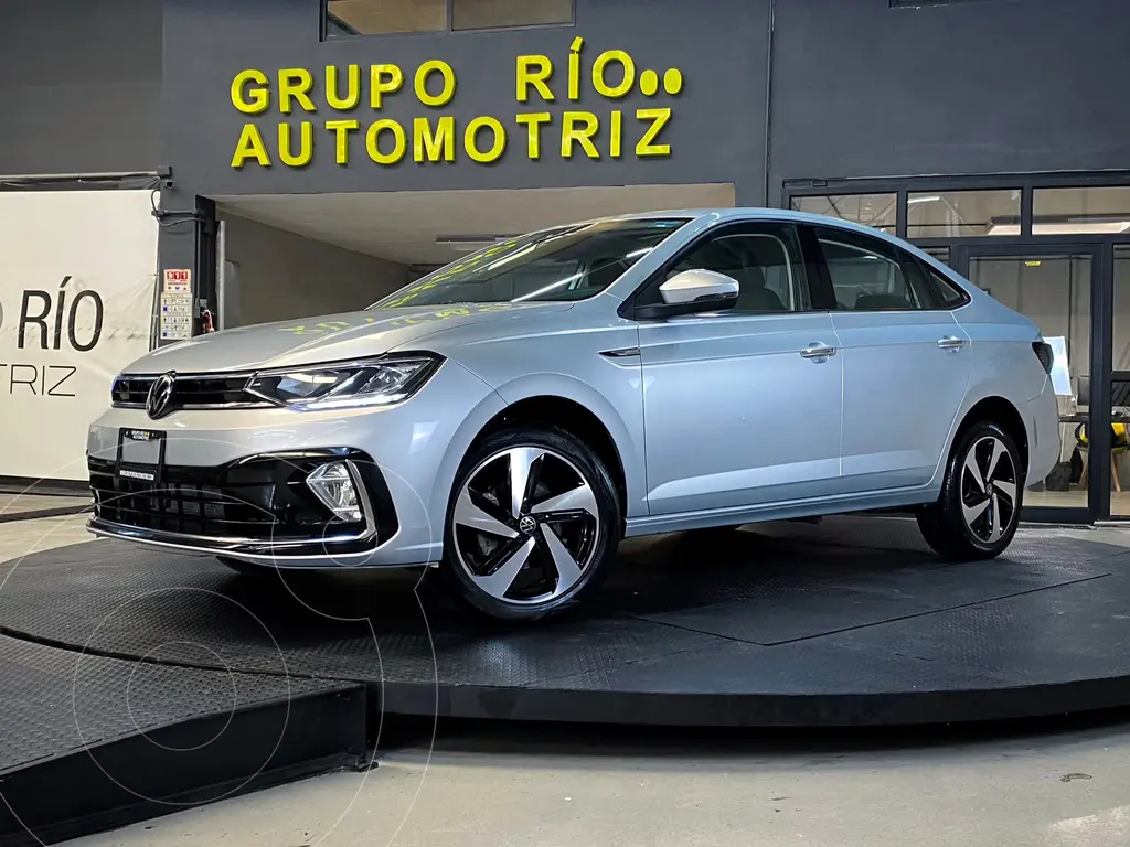 Volkswagen Virtus Highline usado (2023) color Gris precio $329,000