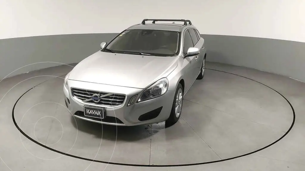 Volvo V60 Evolution usado (2013) color Negro precio $211,999