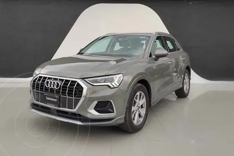 Audi Q3 40 TFSI Select usado (2022) color Gris precio $729,900