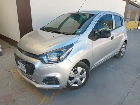 Chevrolet Beat Hatchback LT usado (2019) color Plata Metalico precio ...