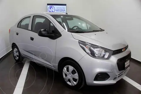 Chevrolet Beat Notchback LT usado (2019) color Plata precio $199,000