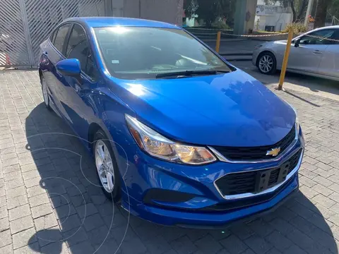 Chevrolet Cruze LS usado (2018) color Azul precio $260,000