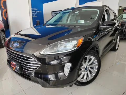 Ford Escape Titanium EcoBoost usado (2022) color Negro precio $584,000
