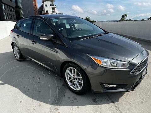 Ford Focus Hatchback SE Aut usado (2017) color Gris Oscuro precio $298,000
