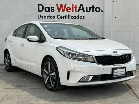 Kia Forte Sedan SX Aut usado (2018) color Blanco precio $299,900