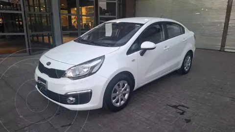 Precios Kia Rio Sedán 2017 usados