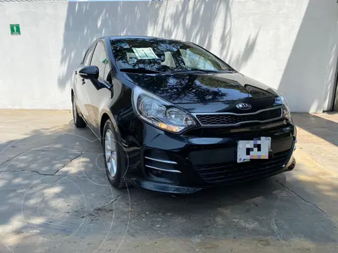 Kia Rio Sedan EX usado (2017) color Negro precio $215,000