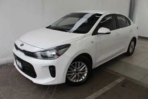 Kia Rio Sedan LX usado (2020) color Blanco precio $265,000