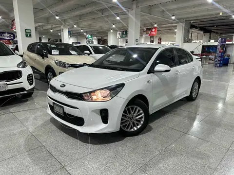 Kia Rio Sedan LX usado (2020) color Blanco precio $257,000
