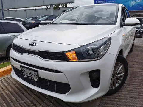 Kia Rio Sedan LX Aut usado (2019) color Blanco precio $265,000