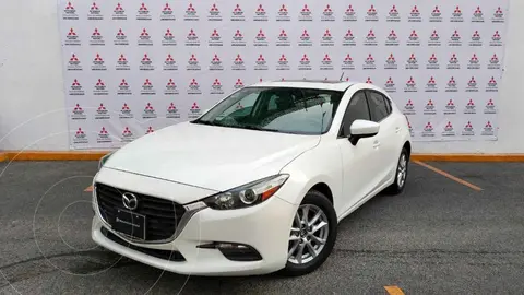 Mazda 3 Hatchback i Touring Aut usado (2018) color Blanco precio $297,000