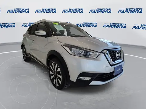 Nissan Kicks Exclusive Aut usado (2018) color plateado precio $310,000