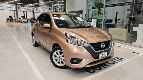 Nissan March Advance usado (2023) color rosa precio $269,900