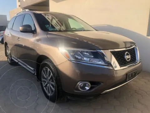 Nissan Pathfinder Advance usado (2014) color Arena precio $220,000