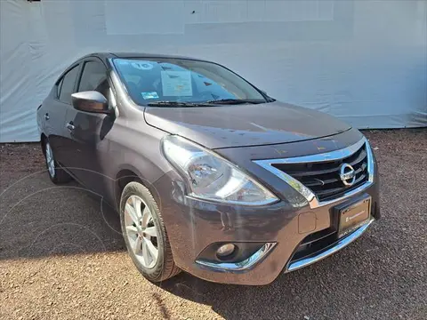 Nissan Versa Advance usado (2016) color caf precio $179,000