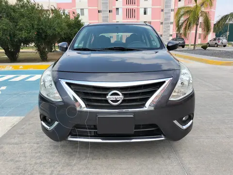Precios Nissan Versa 2022 usados