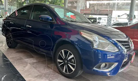 Nissan Versa Exclusive NAVI Aut usado (2019) color Azul Oscuro precio ...