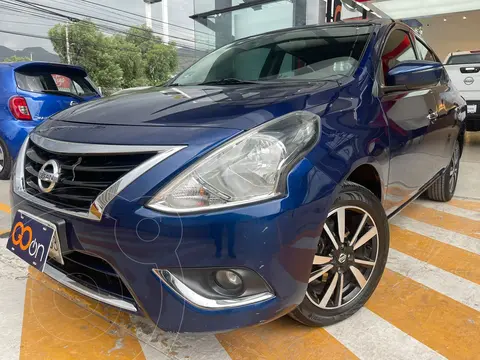 Nissan Versa Exclusive NAVI Aut usado (2019) color Azul precio $250,000