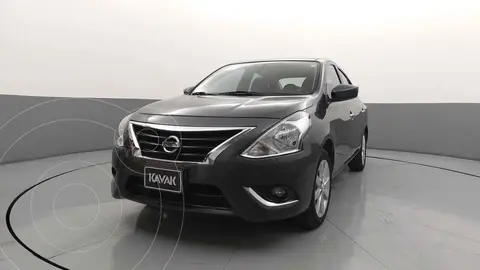Nissan Versa Advance Aut usado (2016) color Gris precio $205,999