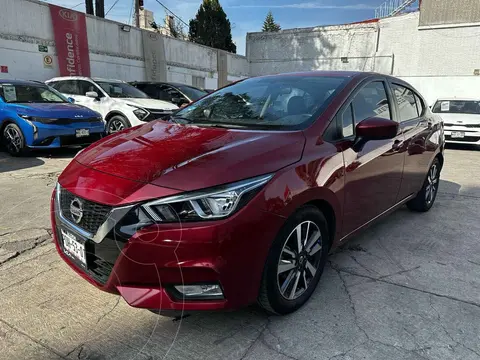 Nissan Versa Advance Aut usado (2022) color Rojo precio $289,000
