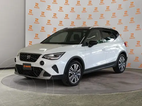 SEAT Arona Xperience usado (2022) color Blanco Nevada precio $384,900