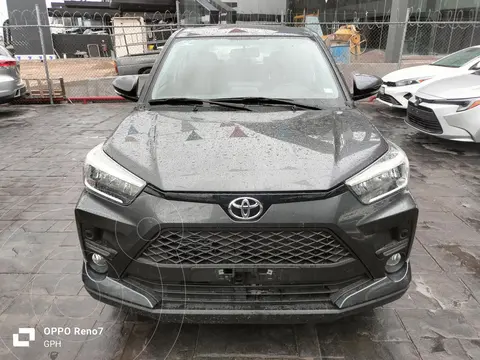Toyota Raize XLE Aut usado (2024) color Gris precio $385,000