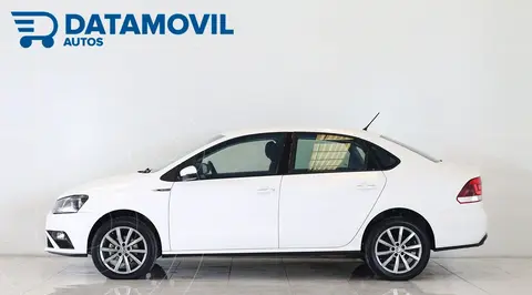 Volkswagen Vento Comfortline Plus usado (2020) color Blanco precio $282,000