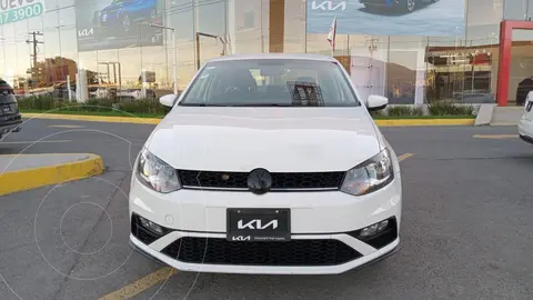 Volkswagen Vento Comfortline Aut usado (2021) color Blanco precio $285,000