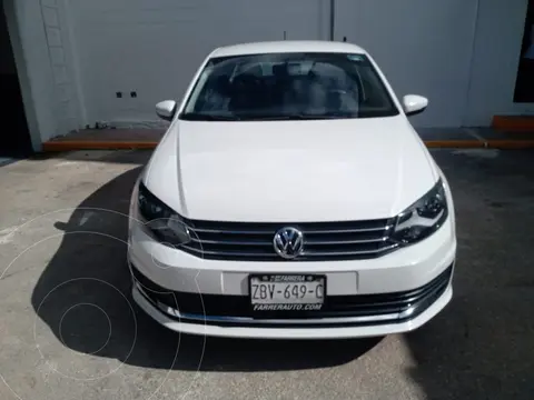 Volkswagen Vento Comfortline Aut usado (2020) color Blanco precio $240,000