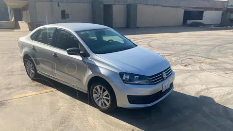 Volkswagen Vento Comfortline usado (2017) color Plata precio $219,000